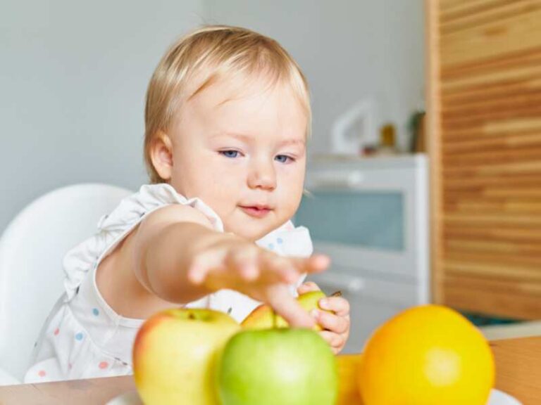12 BEST WAYS TO ENCOURAGE HEALTHY DEVELOPMENT IN BABIES - padebby