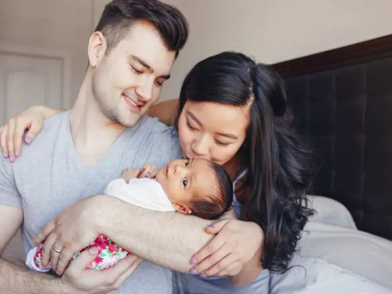 12 BEST WAYS TO ENCOURAGE HEALTHY DEVELOPMENT IN BABIES - padebby
