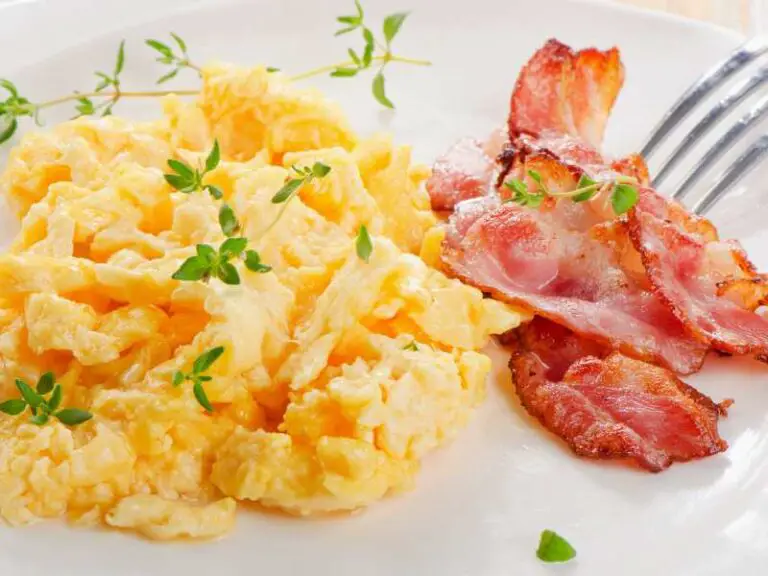 25 ROMANTIC VALENTINE'S DAY BREAKFAST IN BED IDEAS - padebby