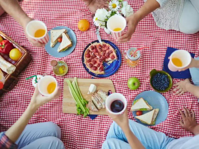 15 AMAZING SPRING PICNIC IDEAS FOR THE WHOLE FAMILY - padebby