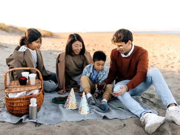 15 AMAZING SPRING PICNIC IDEAS FOR THE WHOLE FAMILY - padebby