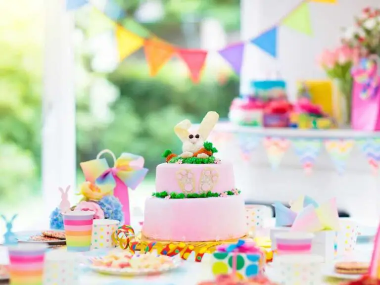 30+ Stunning Christmas Cake Decorating Ideas - padebby