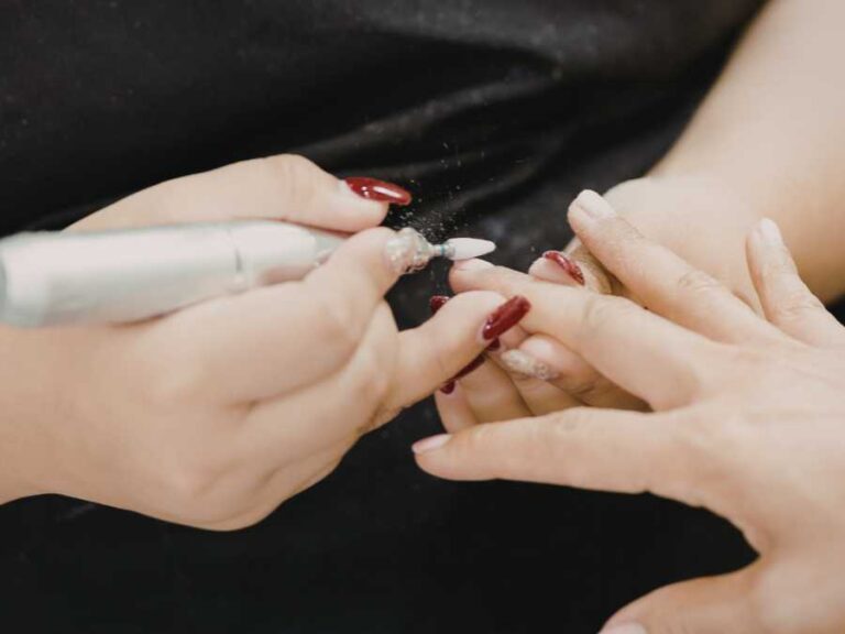 15 Stunning New Year’s Nail Ideas - padebby